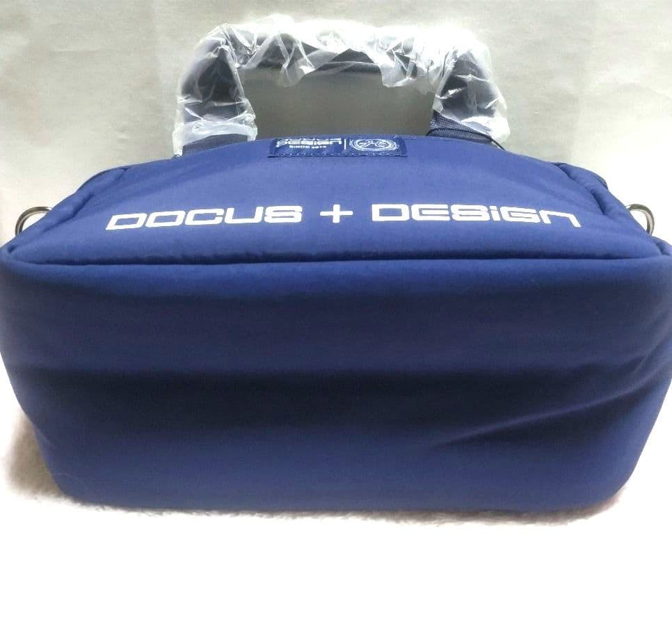 ★新品未使用★DOCUS ドゥーカス カートラウンドバックストラップ付ネイビー