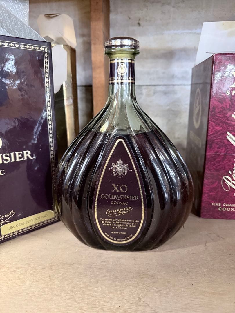 Courvoisier XO Cognac 750ml 箱入り
