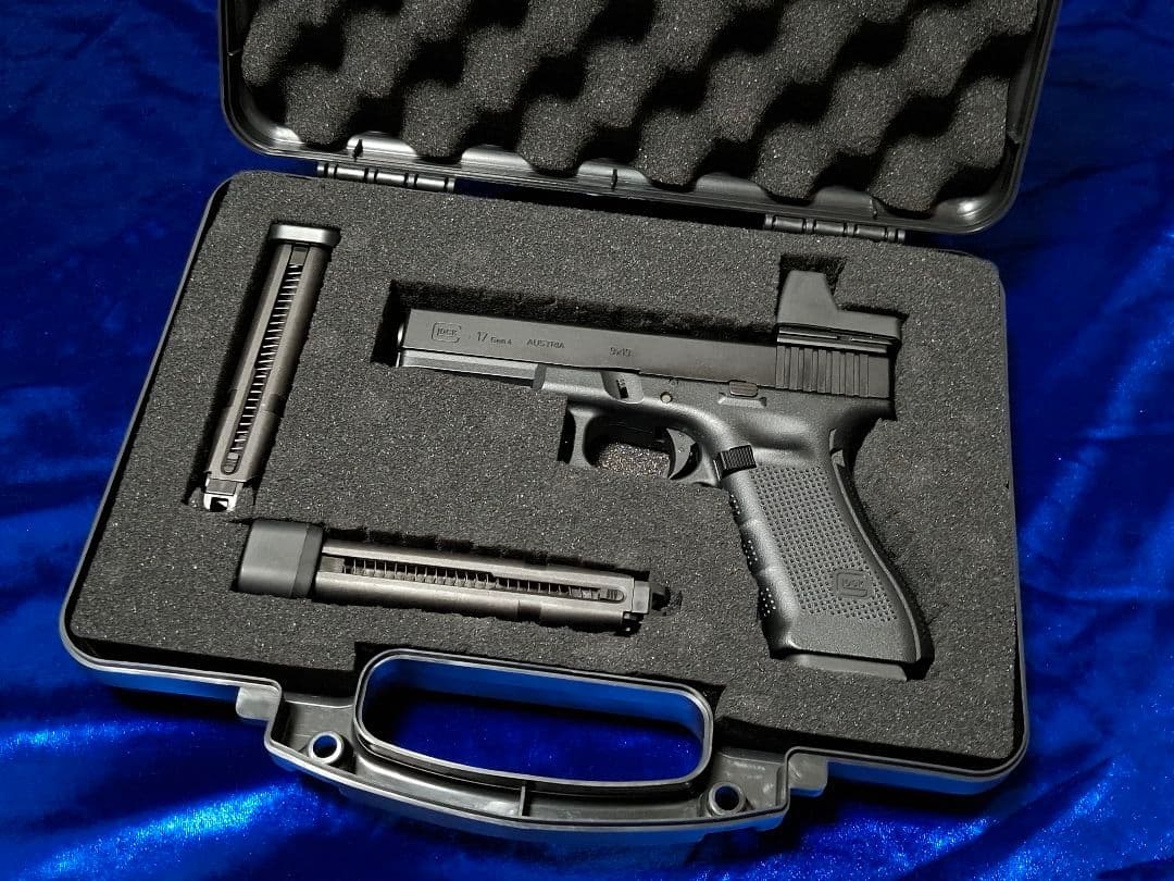 東京マルイGLOCK 17 Gen.4 ガスガン【付属品多数付いてます】