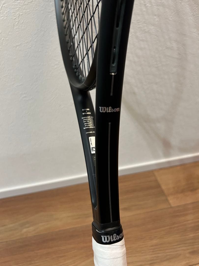 美品 Wilson RF01 FUTURE テニスラケット G2 フェデラー