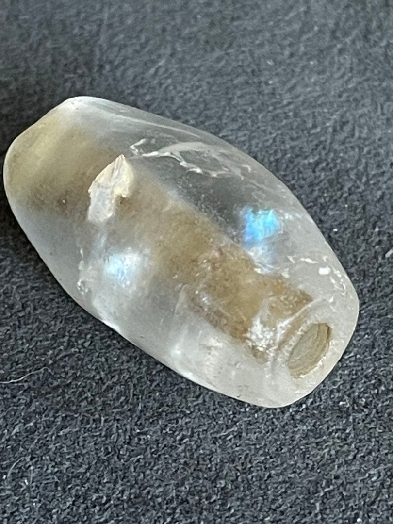 古墳時代　水晶棗玉（なつめたま）