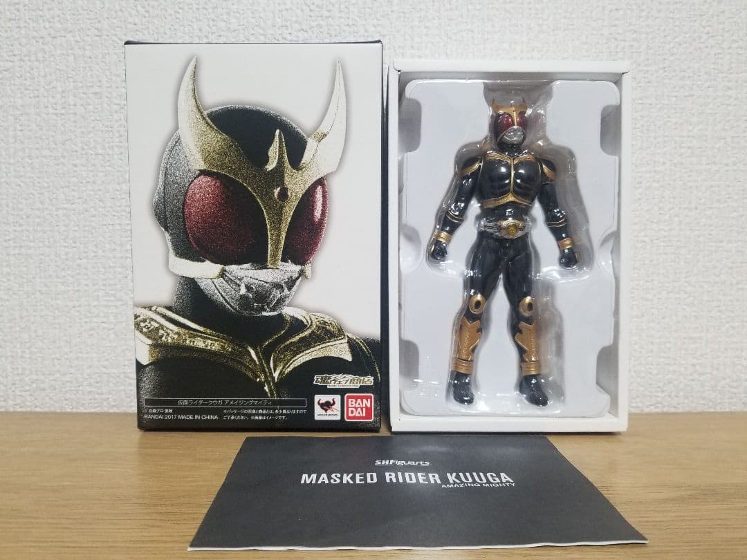 仮面ライダークウガ　真骨彫　アメイジングマイティフォーム