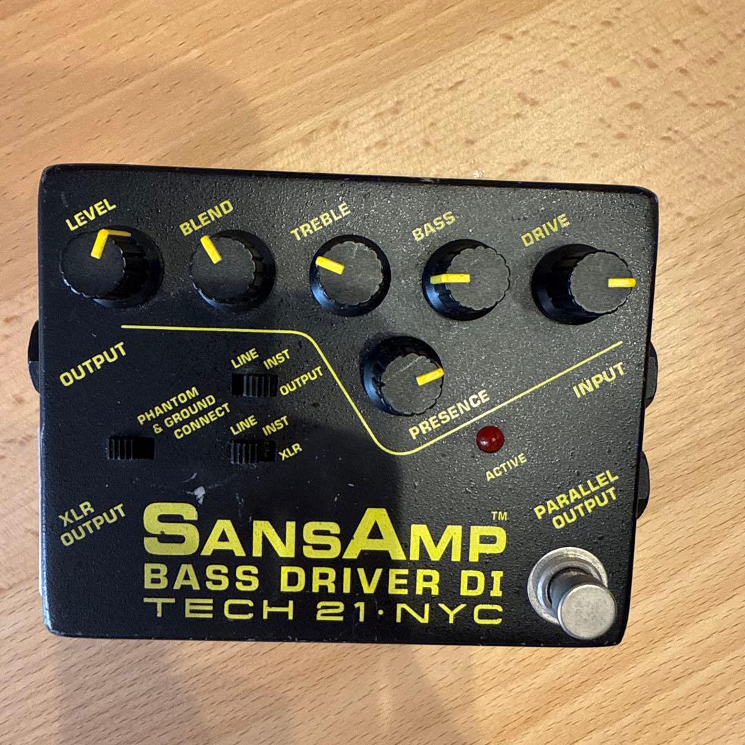 ベース TECH 21 NYC BASS D DI SANSAMP