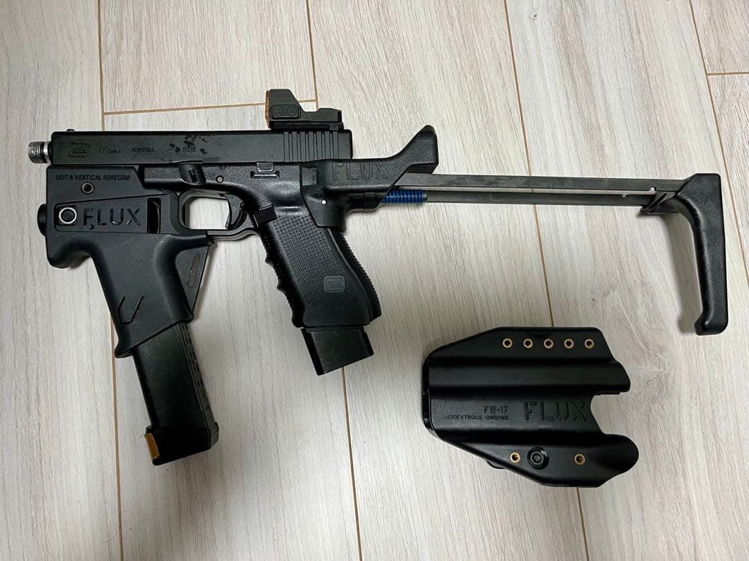 Glock17 gen4 東京マルイ FLUX Defenseカスタム PDW