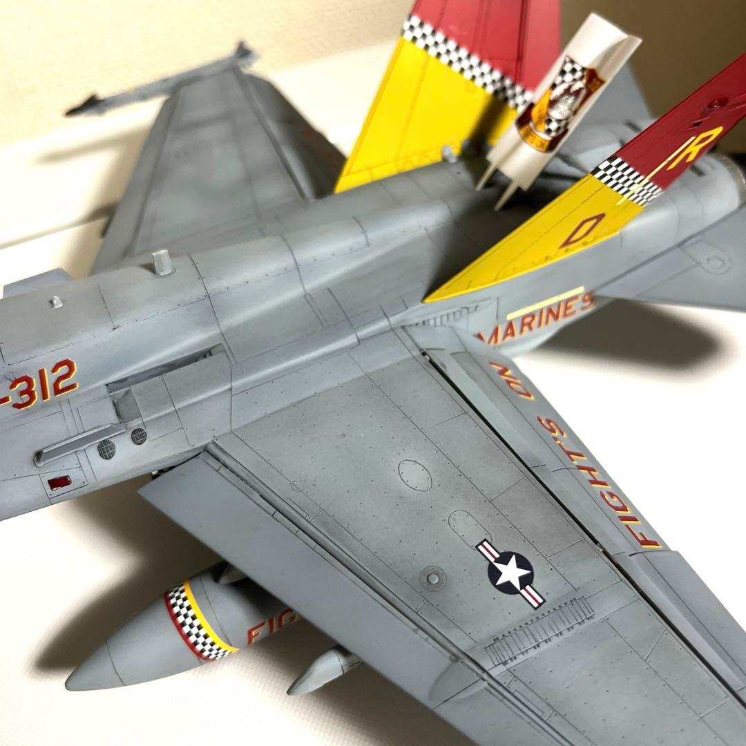 戦闘機プラモデル完成品1/48ハセガワF-18ホーネット
