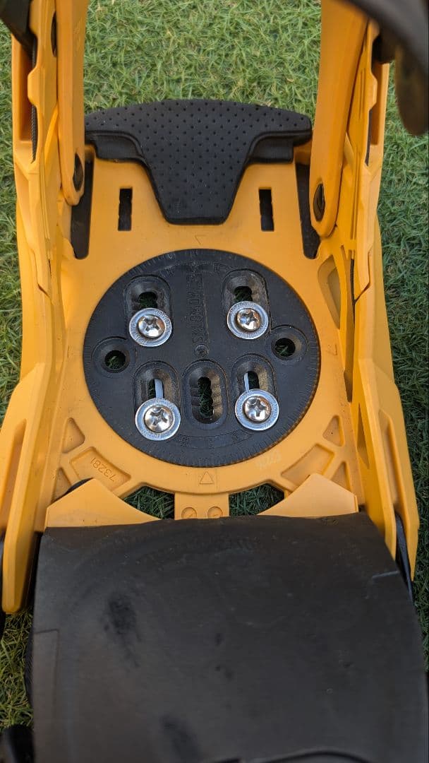 22-23 SALOMON DISTRICT　サイズ　スノーボード　ビンディング