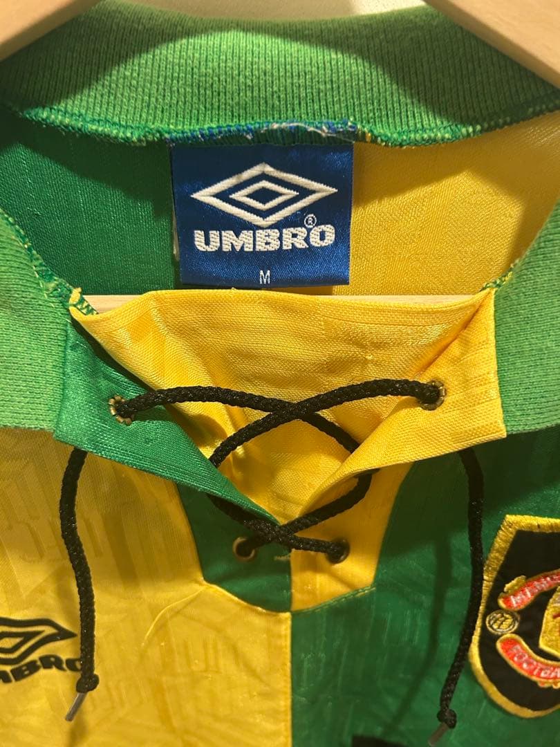 マンチェスター・ユナイテッド UMBRO ジャージ Mサイズ