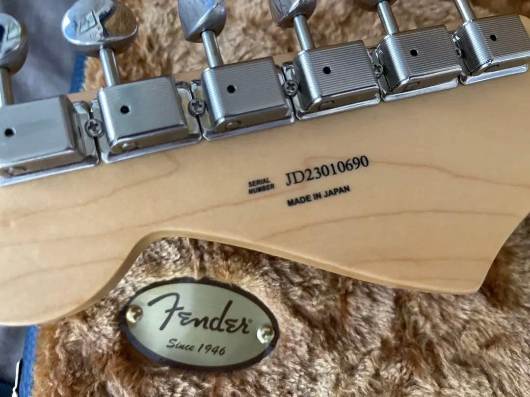 安藤 Fender Hybrid II Stratocaster