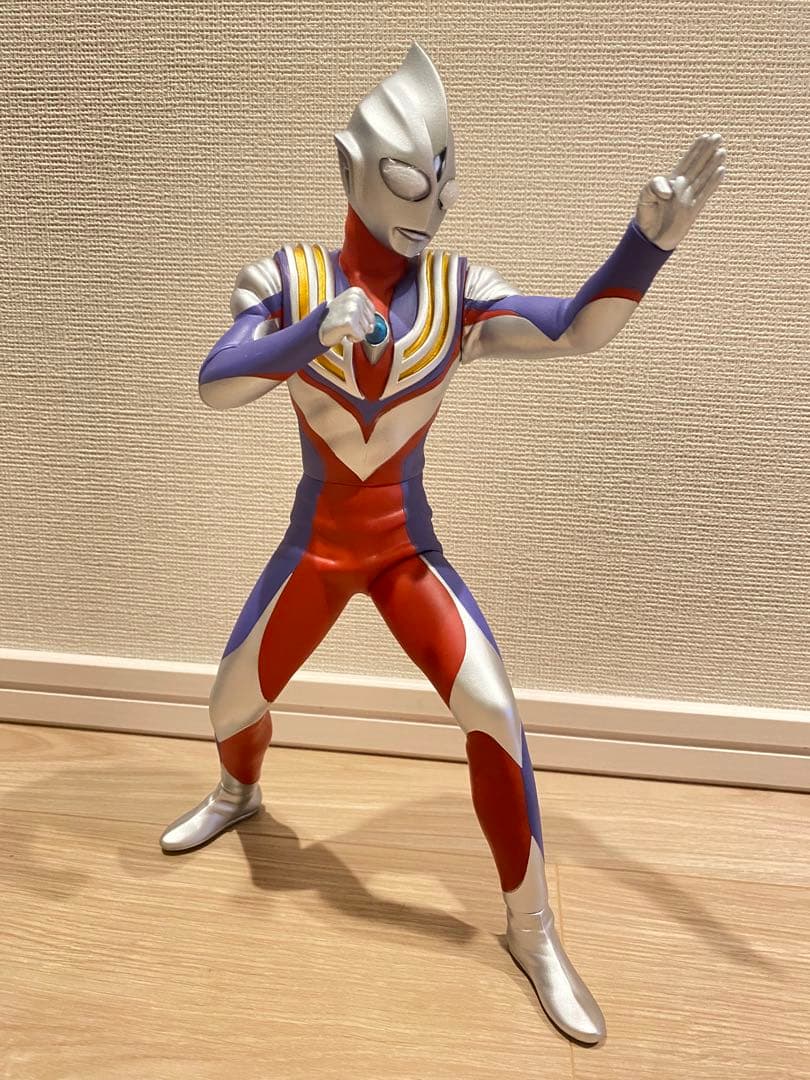 ★CCPウルトラマンティガ 1/6 LEDモデル