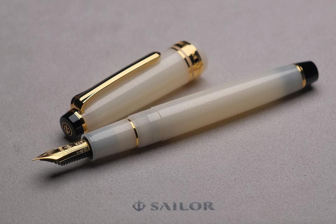 添*谷様 【Amami新品662】SAILOR 旧ニブ特集 四季織 雪月空葉 名