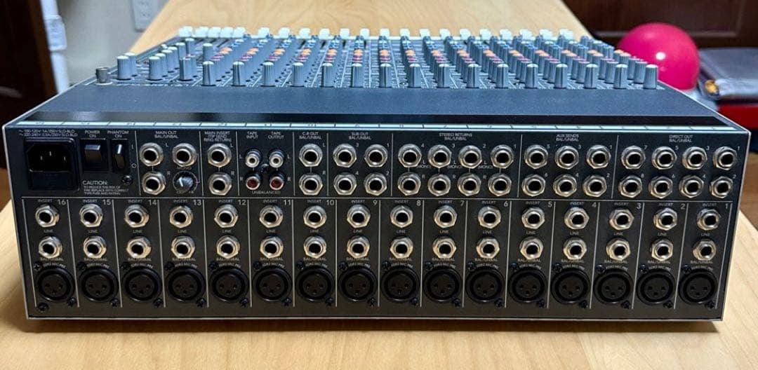 【年末年始特別値下げ】Mackie 1604VLZ3 16チャンネルミキサー