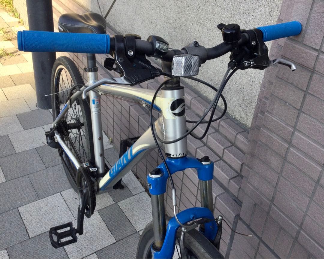 GIANT. ROCK マウンテンバイク　M 東京　自転車