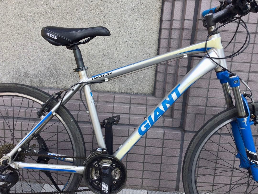 GIANT. ROCK マウンテンバイク　M 東京　自転車