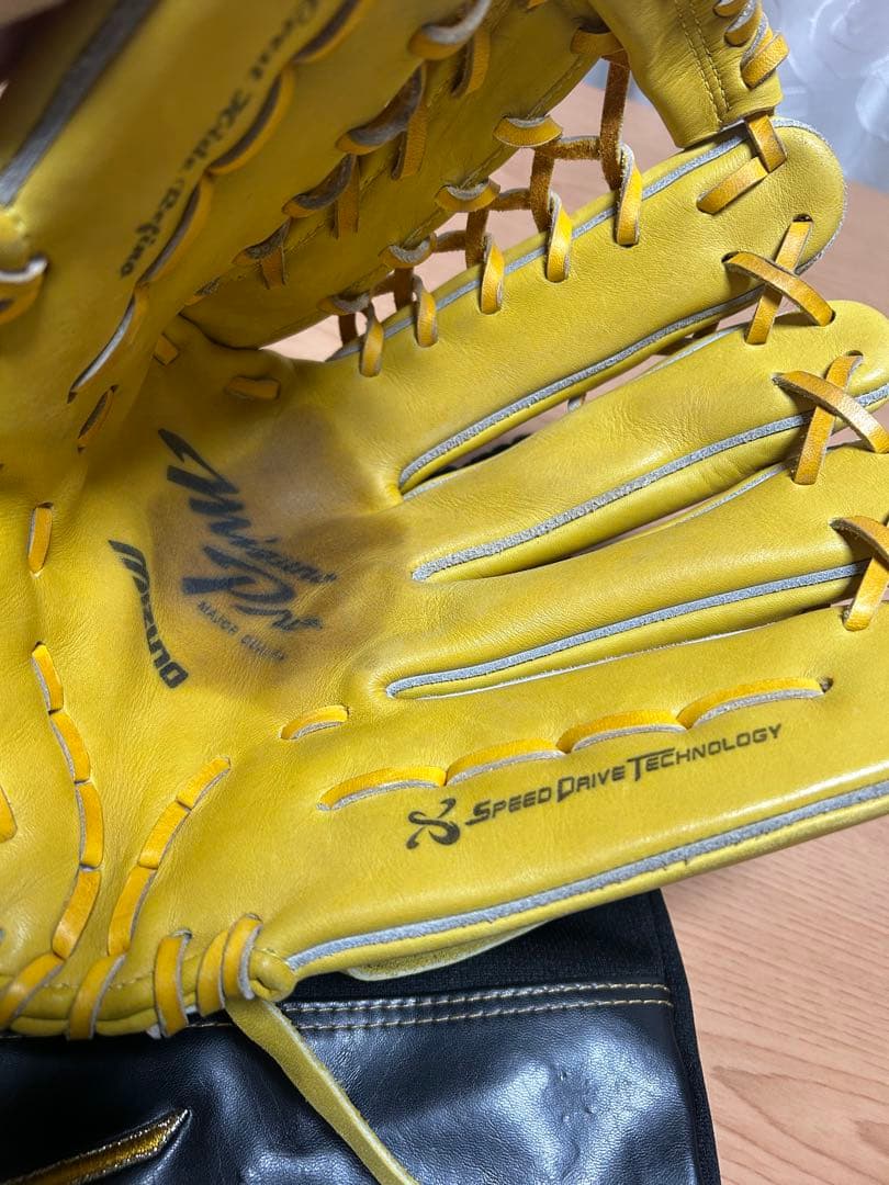 MizunoPro イエロー 野球グローブ　ミズノ　プロ