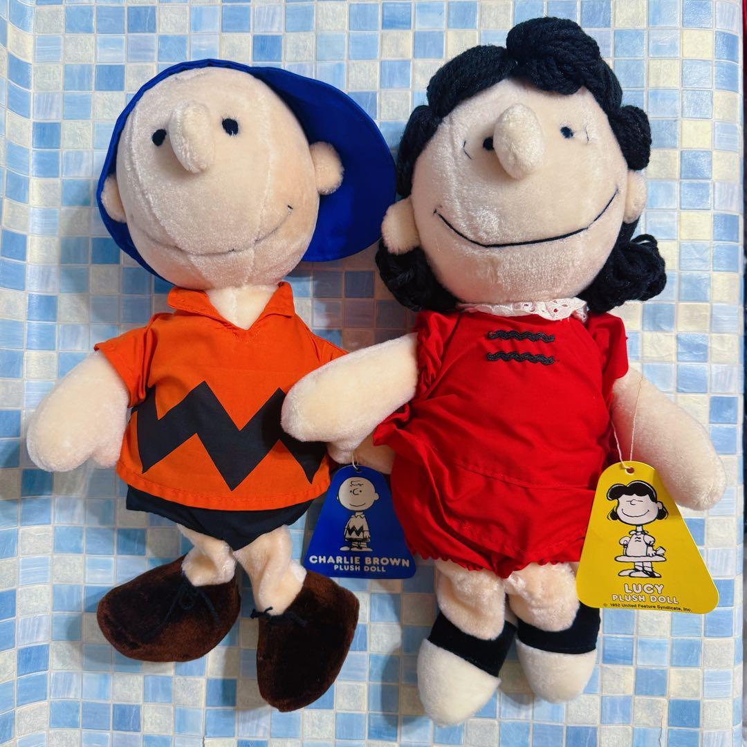 ピーナッツ　スヌーピー snoopy チャーリー　ルーシー　ぬいぐるみ2点セット