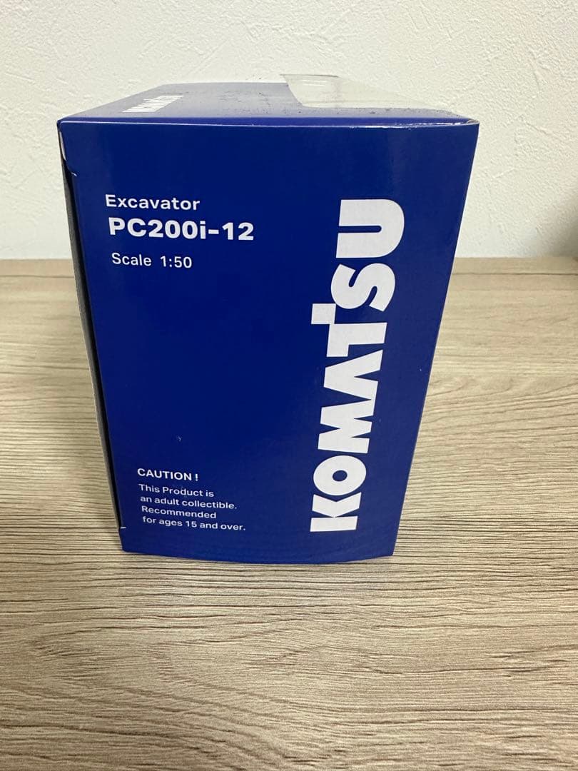 コマツ　KOMATSU PC200i-12 1/50 ミニチュア　ユンボ