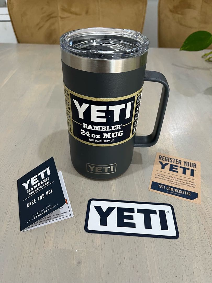 YETI イエティ ランブラー 24oz マグ ジョッキ