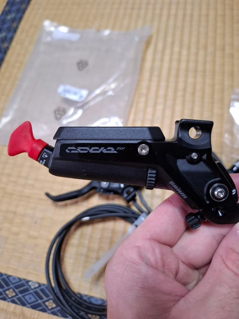 SRAM code silver stealth ブラックブレーキレバーセット