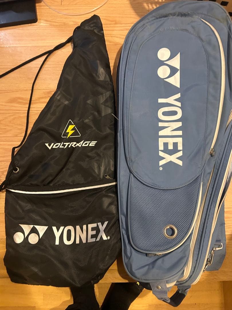 YONEX VOLTRAGE ラケット2本セット　ケース付き