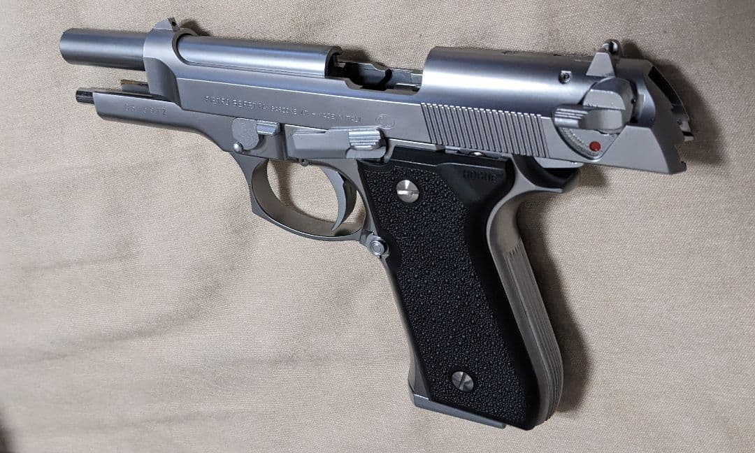 BERETTA M92F INOX 新日本模型 モデルガン