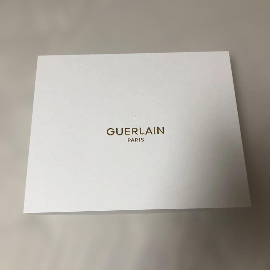 GUERLAIN ゲラン ホワイトタオルセット 3点　ギフトボックス付き