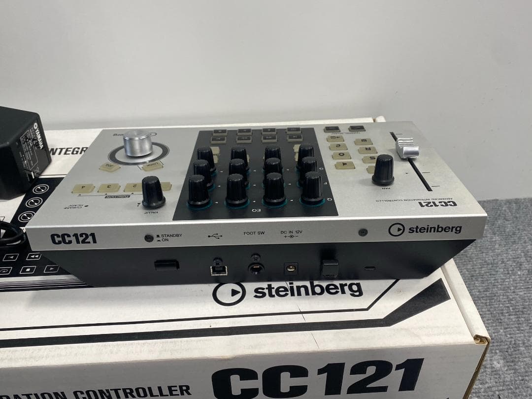steinberg CC121 フィジカルコントローラー