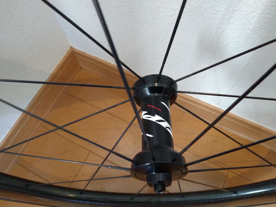 ZIPP 404 firecrest チューブラーホイール　リムブレーキ