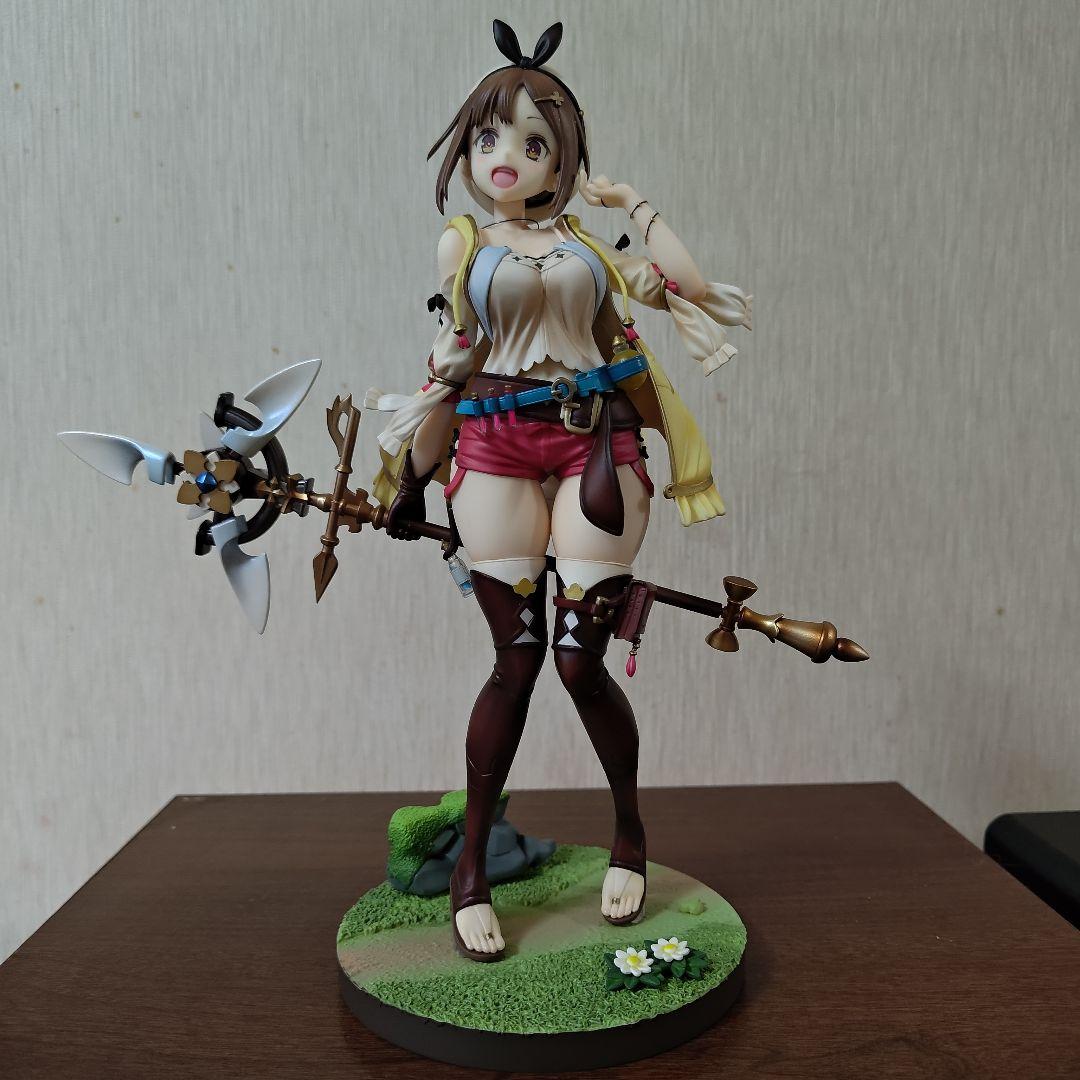 ライザ　フィギュア