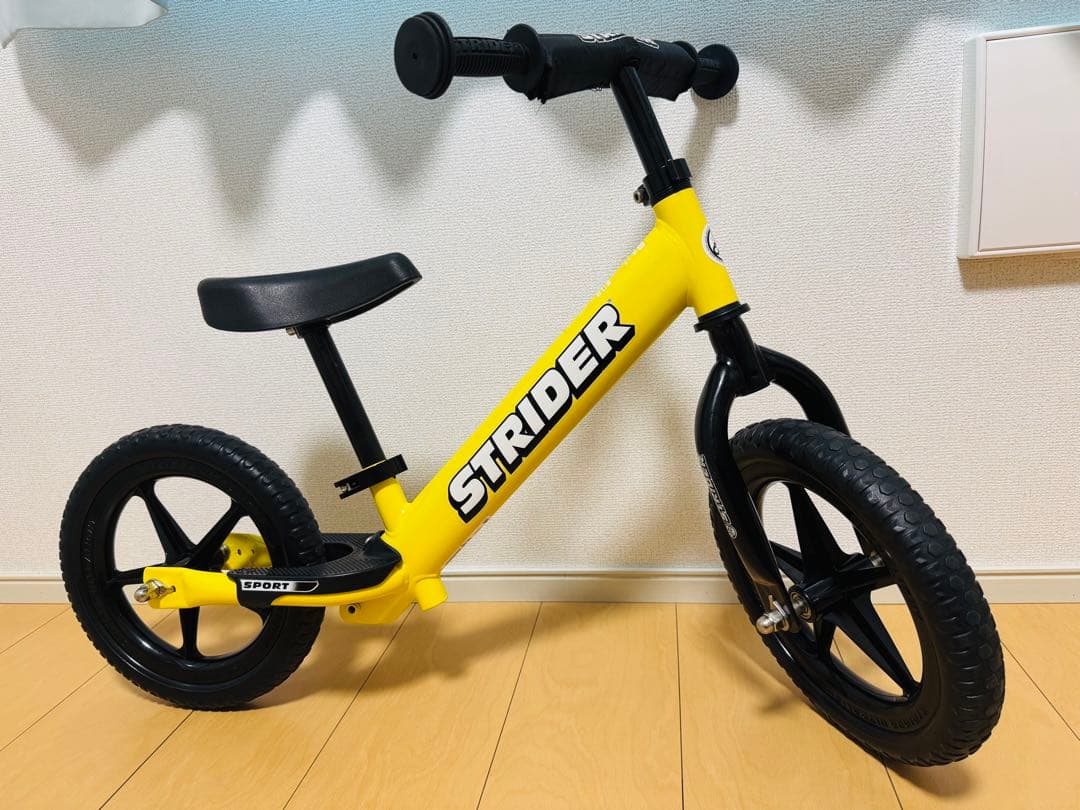 《状態良好・箱あり・美品》STRIDER SPORTS 新型 イエロー