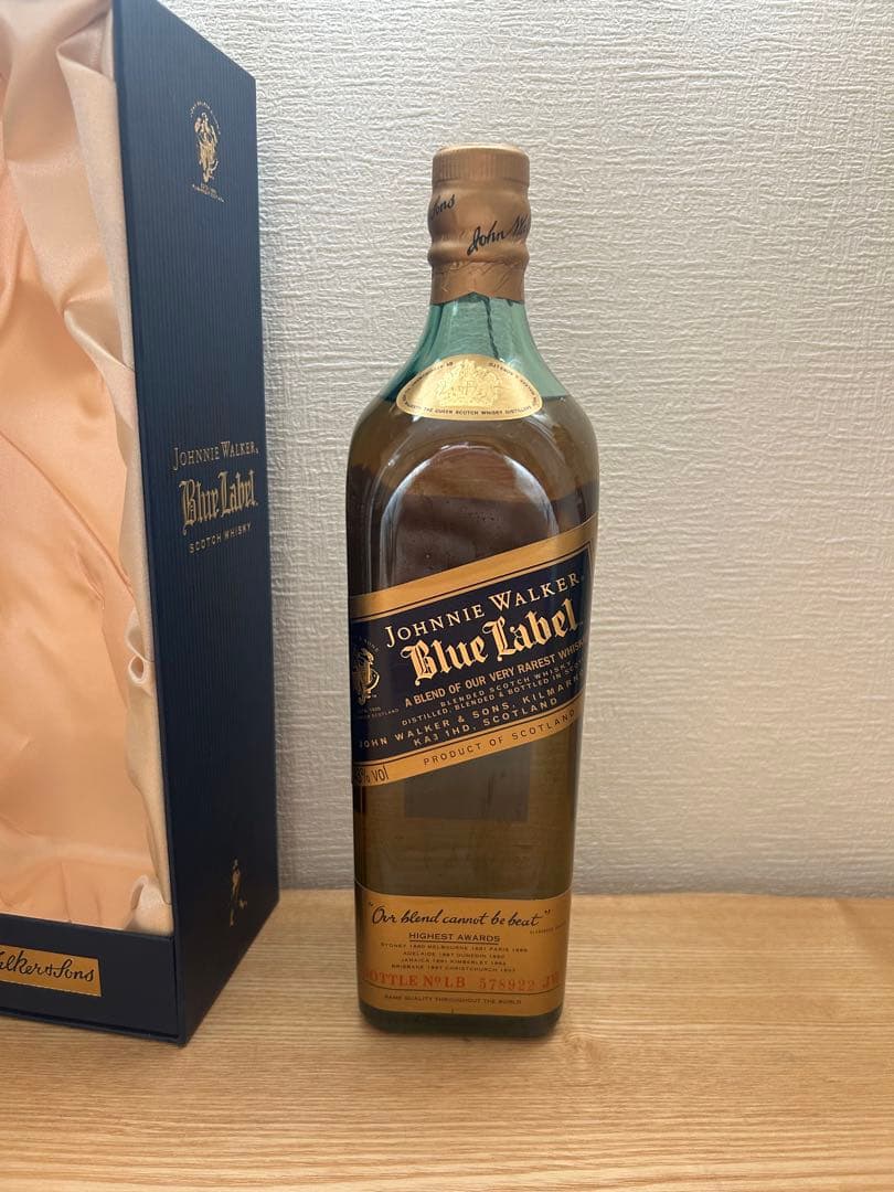 【未開栓】JOHNNIE WALKER ブルーラベル750mL ギフトボックス付