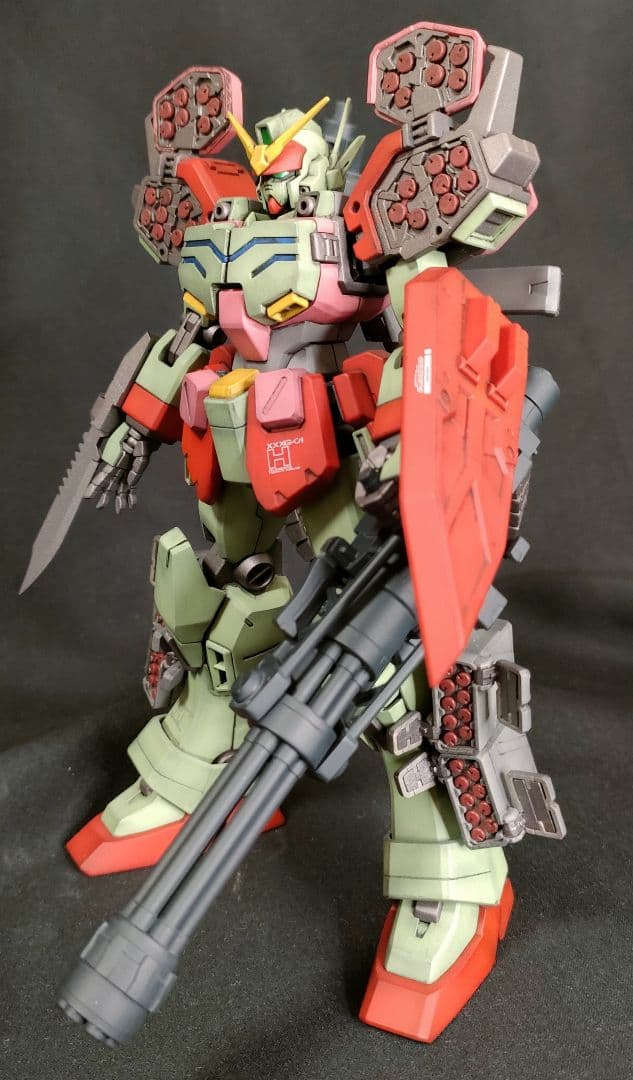 ガンプラ 塗装済完成品 MG 1/100 ガンダムヘビーアームズ EW