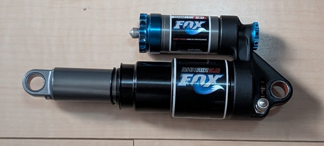 FOX DHX 5,0 200mm リアサスペンション ジャンク品