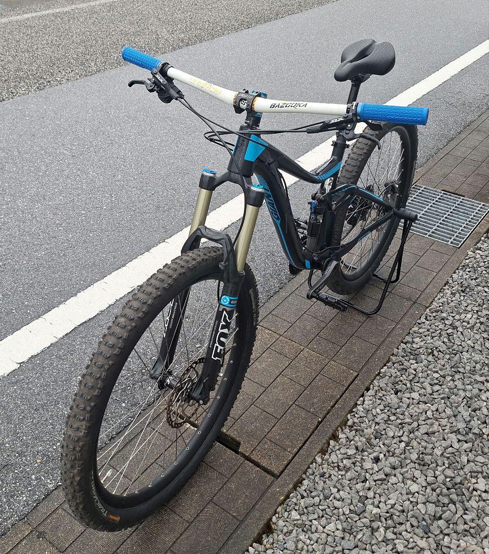2015GIANT ALUXX SL FLUIDFORM マウンテンバイク