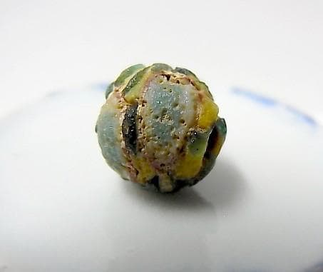 ★G2704★古代とんぼ玉 (A48) ローマ　美枯　ガラスビーズ　モザイク芯玉