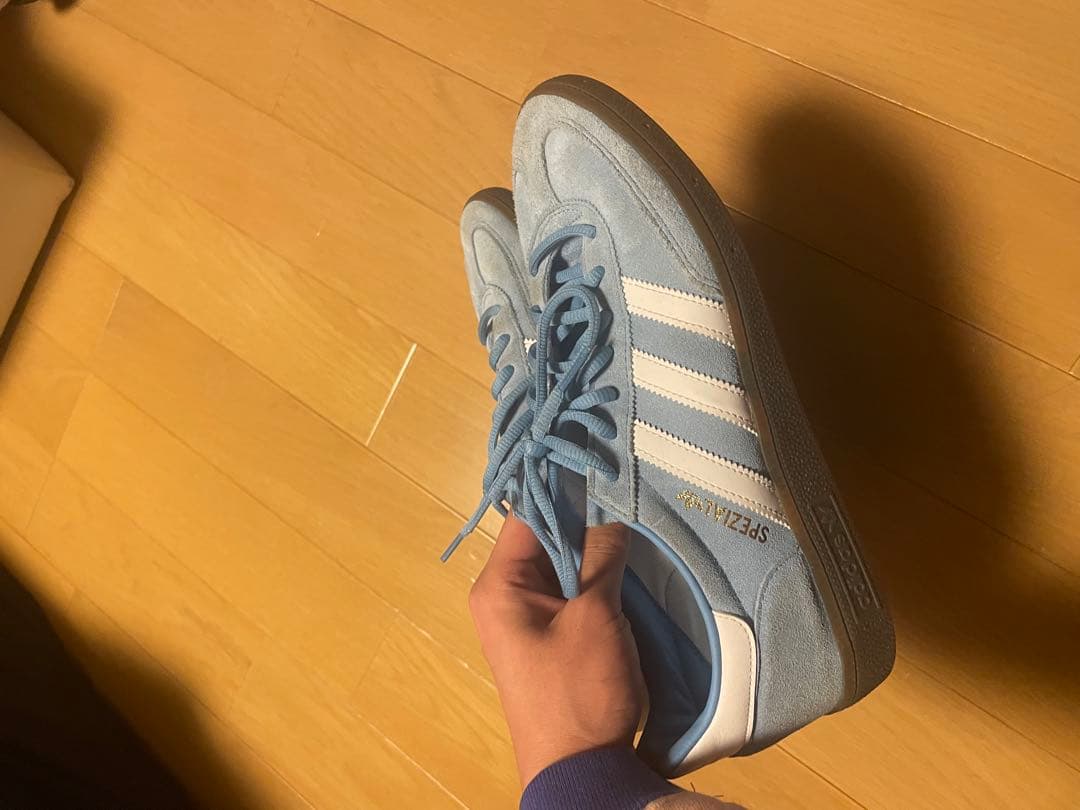 Adidas スペツィアルライトブルー