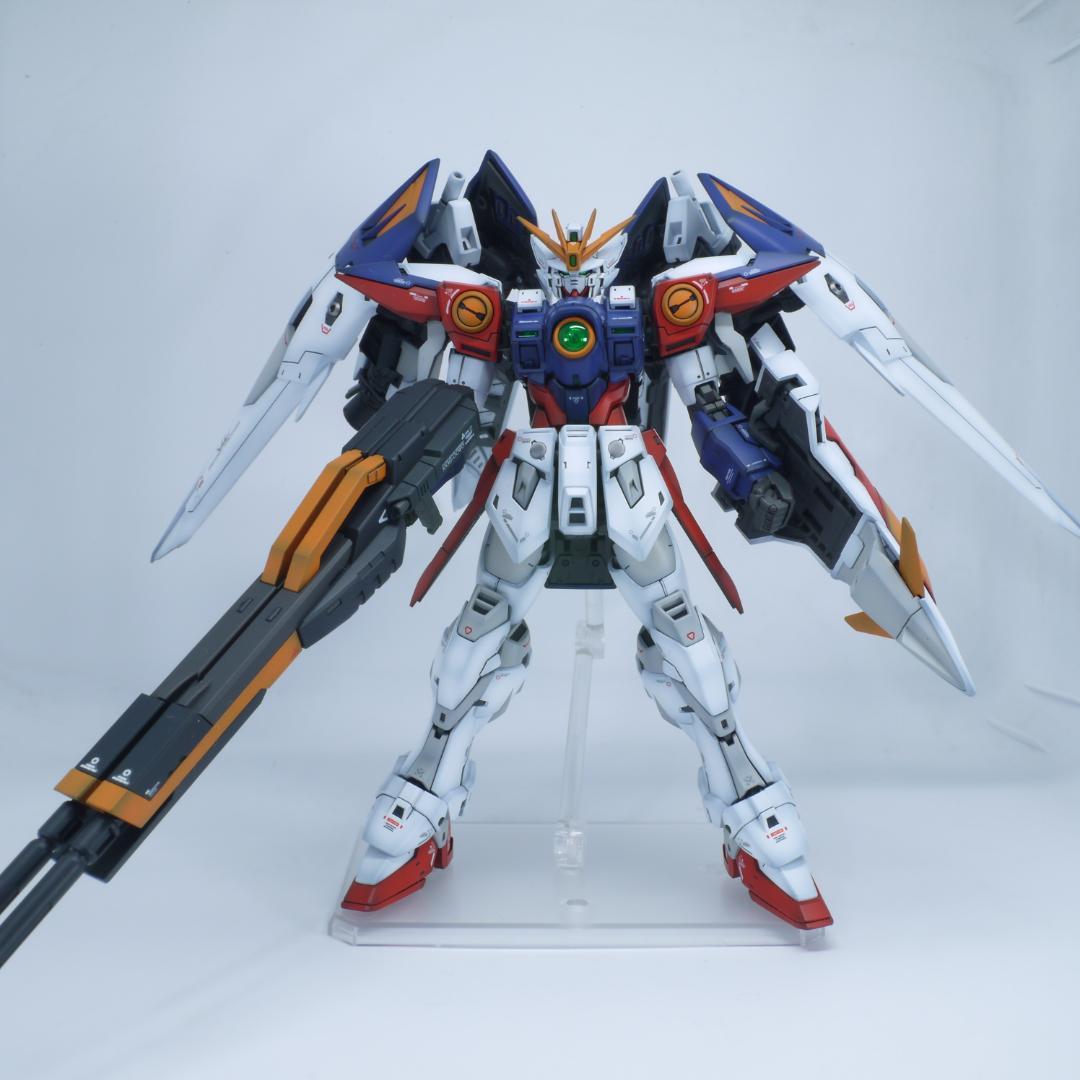 ガンプラ　RG ウイングガンダムゼロ　全塗装　完成品