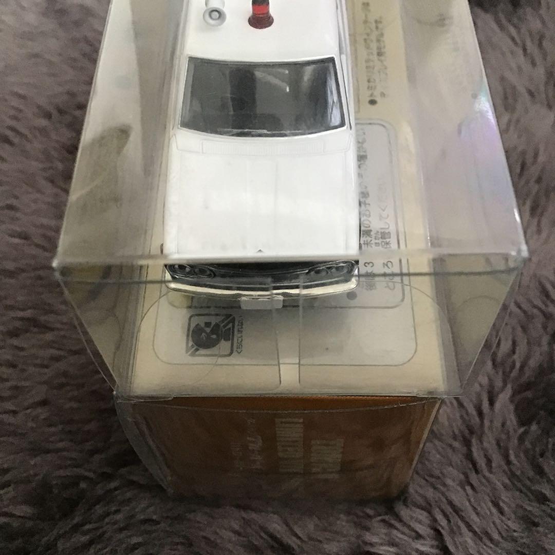 TOMICA LIMITED VINTAGE ブルーバードバン　パトロールカー