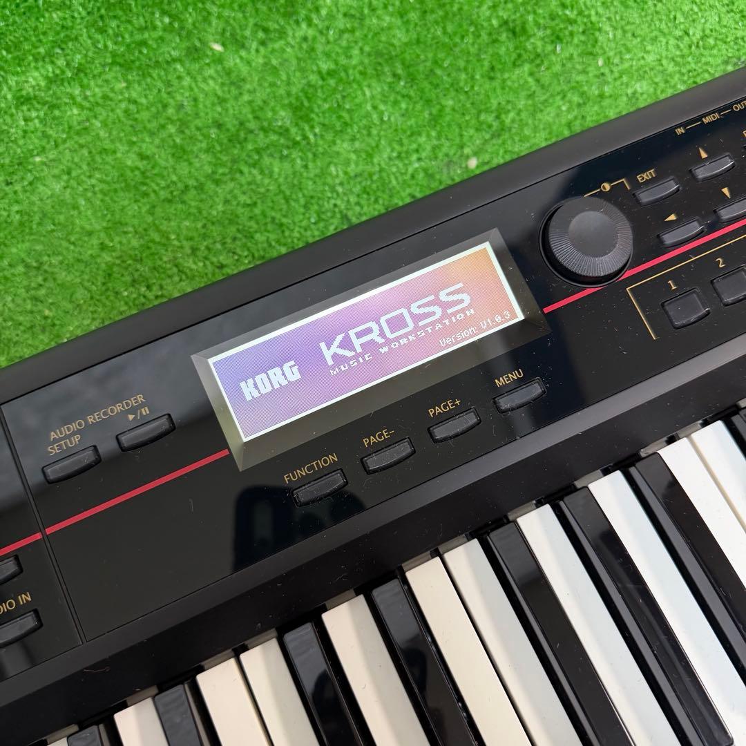 美品　KORG コルグ KROSS 61鍵盤　シンセサイザー　ケース付き　良好