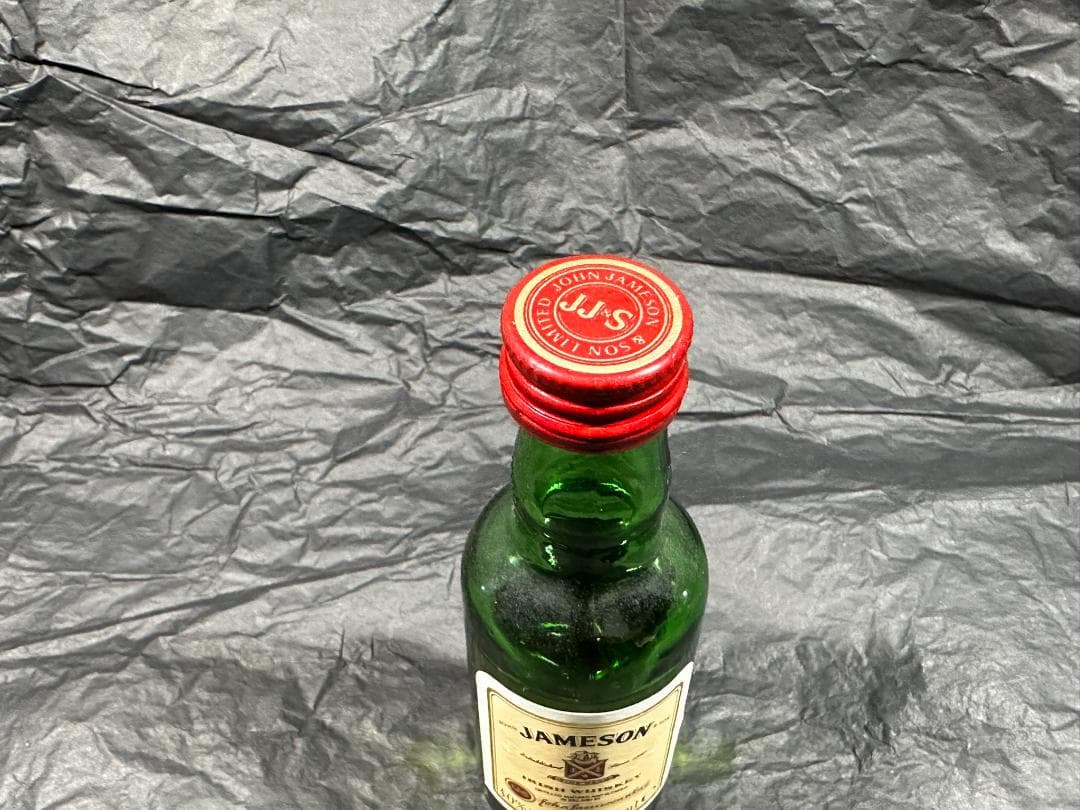 ミニボトル　ジェムソン　JAMESON　旧ボトル・現行ボトル　セット