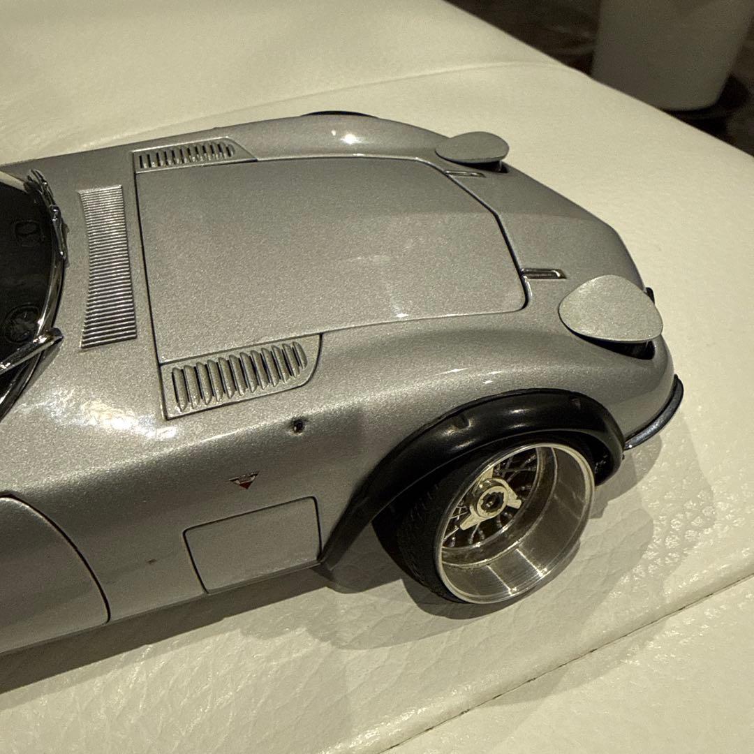 トヨタ 2000GT 1/18 シルバー ローダウン仕様　autoart