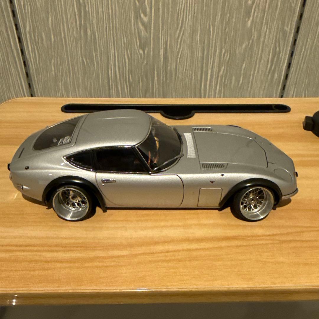 トヨタ 2000GT 1/18 シルバー ローダウン仕様　autoart