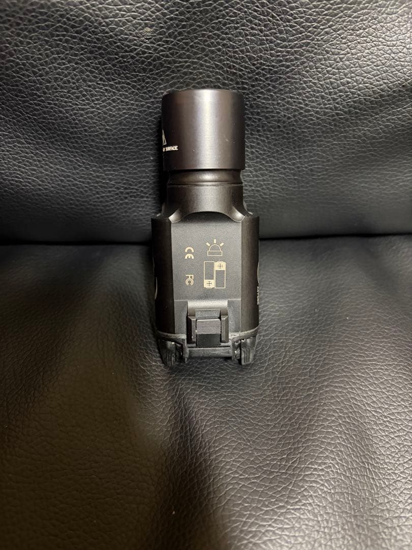 【実物】美品　SUREFIRE X300 WEAPONLIGHT