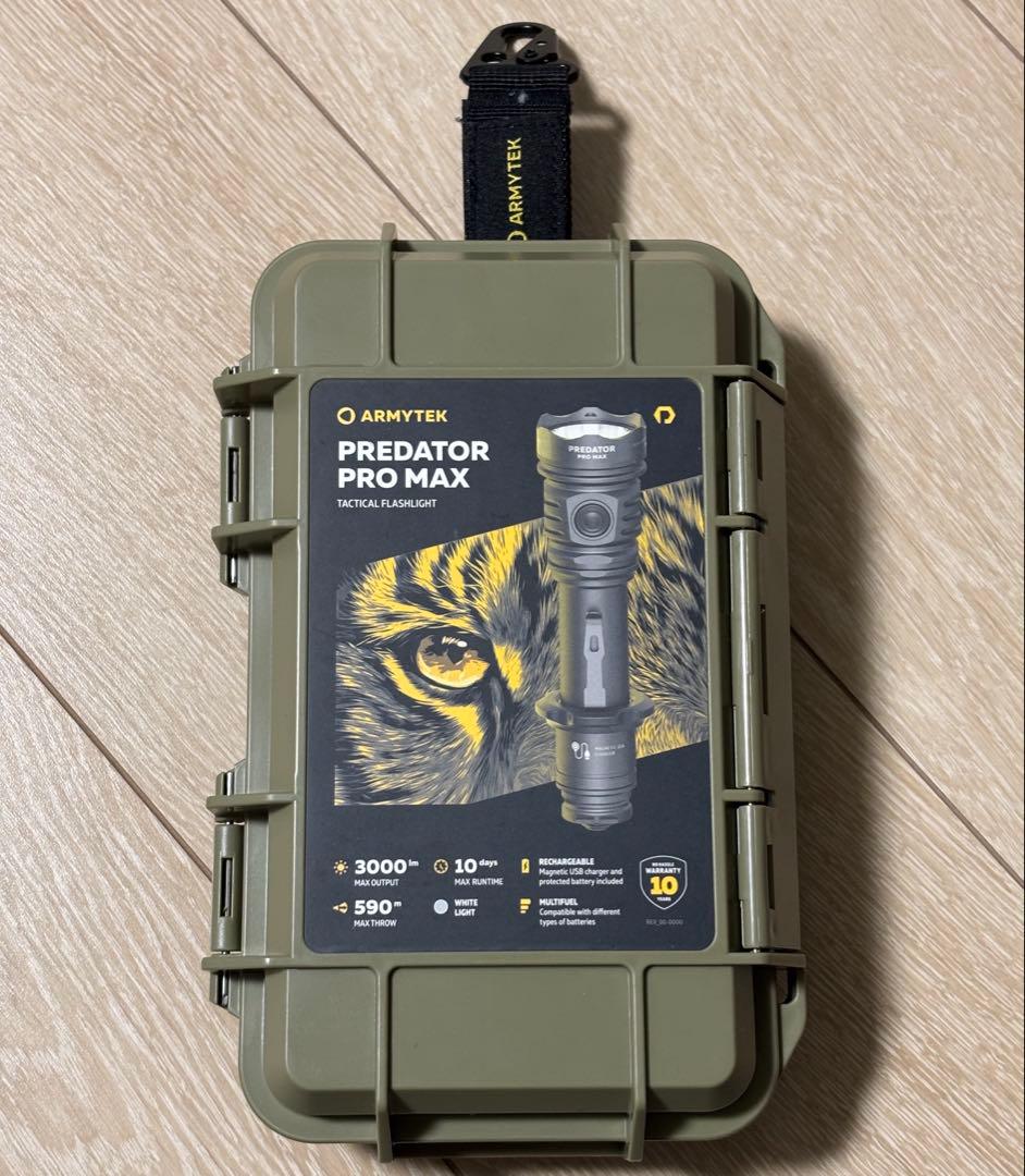 [カラス] Armytek Predator ProMax Sft-70