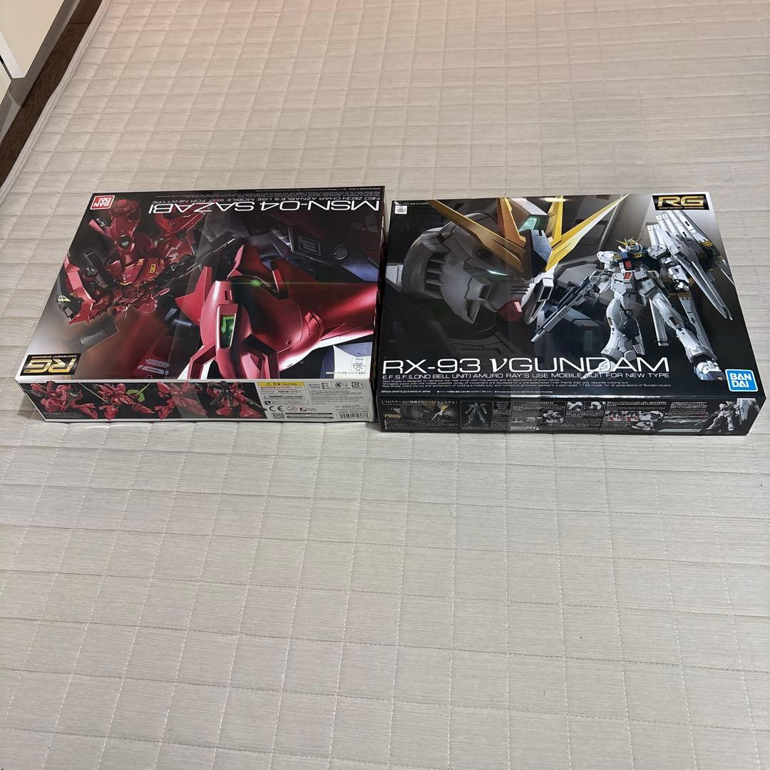 RG MSN-04 SAZABI & RX-93 V GUNDAM セット
