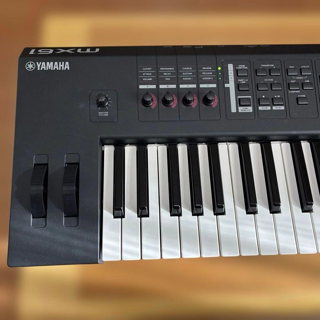YAMAHA シンセサイザー　MX61