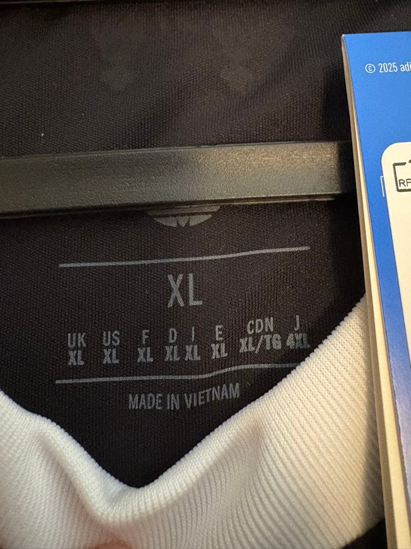 アディダス　リバプール25-26 GK3rdユニフォーム　レプリカ