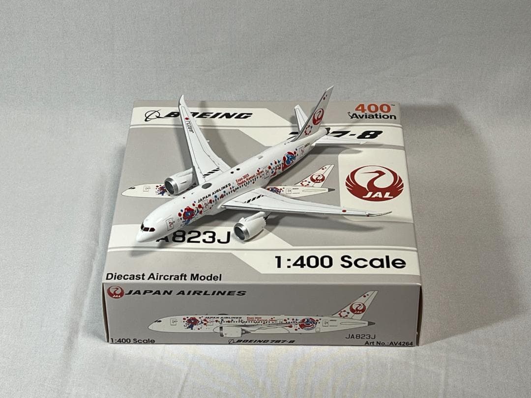 Aviation B787-8 JA823J 日本航空 JAL 1:400