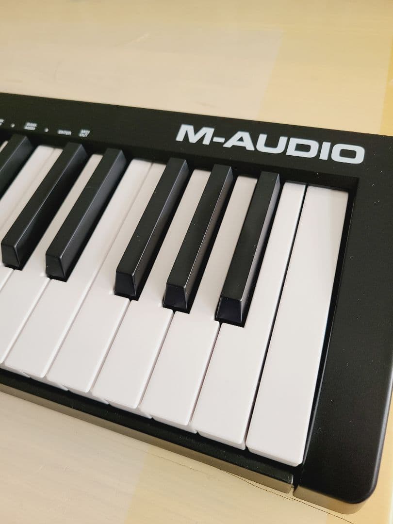 M-AUDIO KEYSTATION 61 MK3 MIDIキーボード