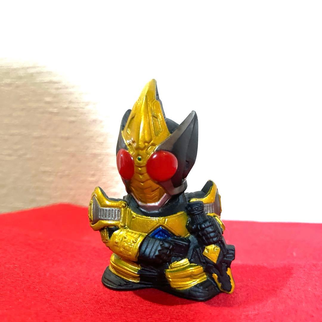 仮面ライダー剣 キングフォーム 剣崎一真 フィギュア 当時物 SHF 真骨彫 王