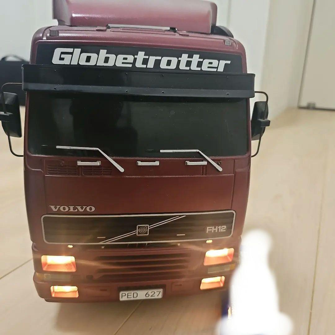 Volvo Globetrotter FH12 平ボディートレーラー　プロポ付き
